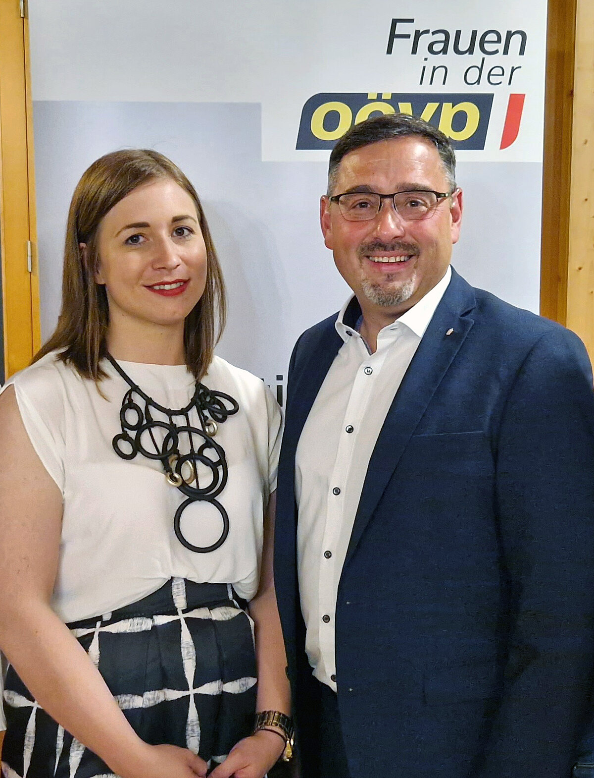 LAbg. Klaus Mühlbacher und Anja Kobinger: DANKE zum Weltfrauentag: OÖVP ...